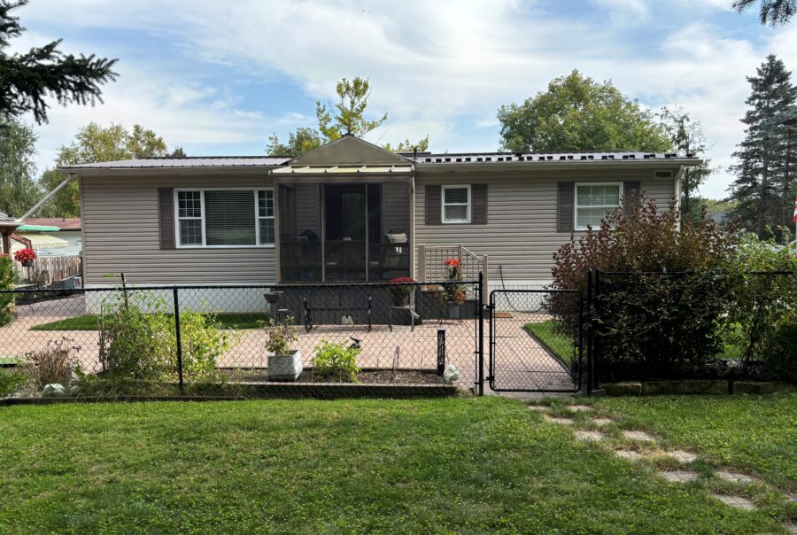 Trailer Listings – Maple Leaf Acres